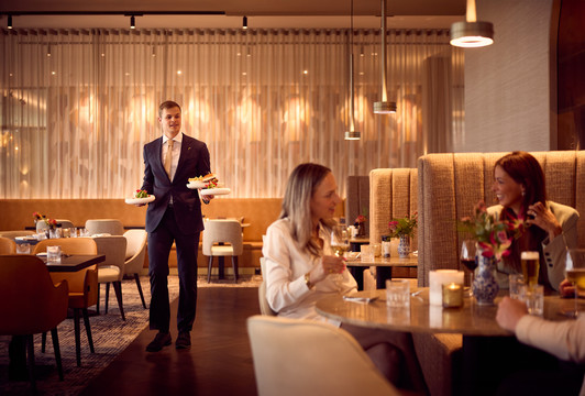 à la carte restaurant | Van der Valk Hotel Delft A4